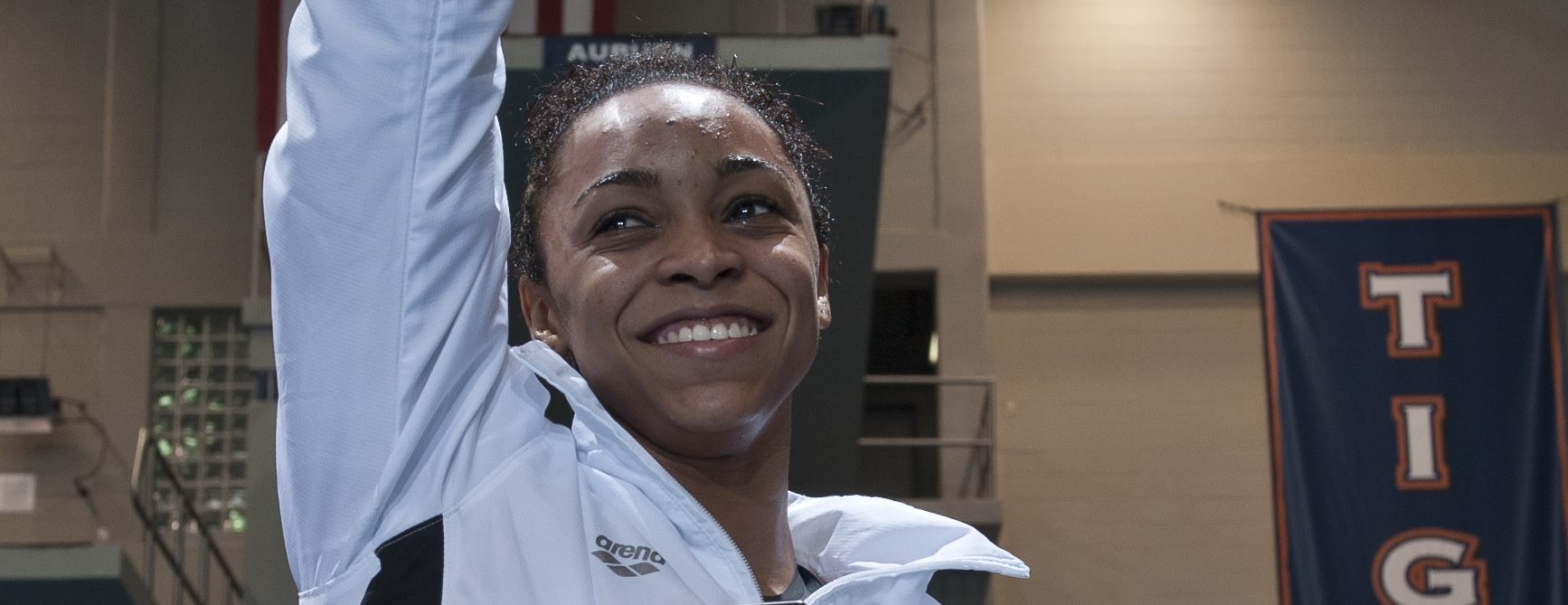 Race Footage: Arianna Vanderpool-Wallace Comes Up With 50 Free Victory ...