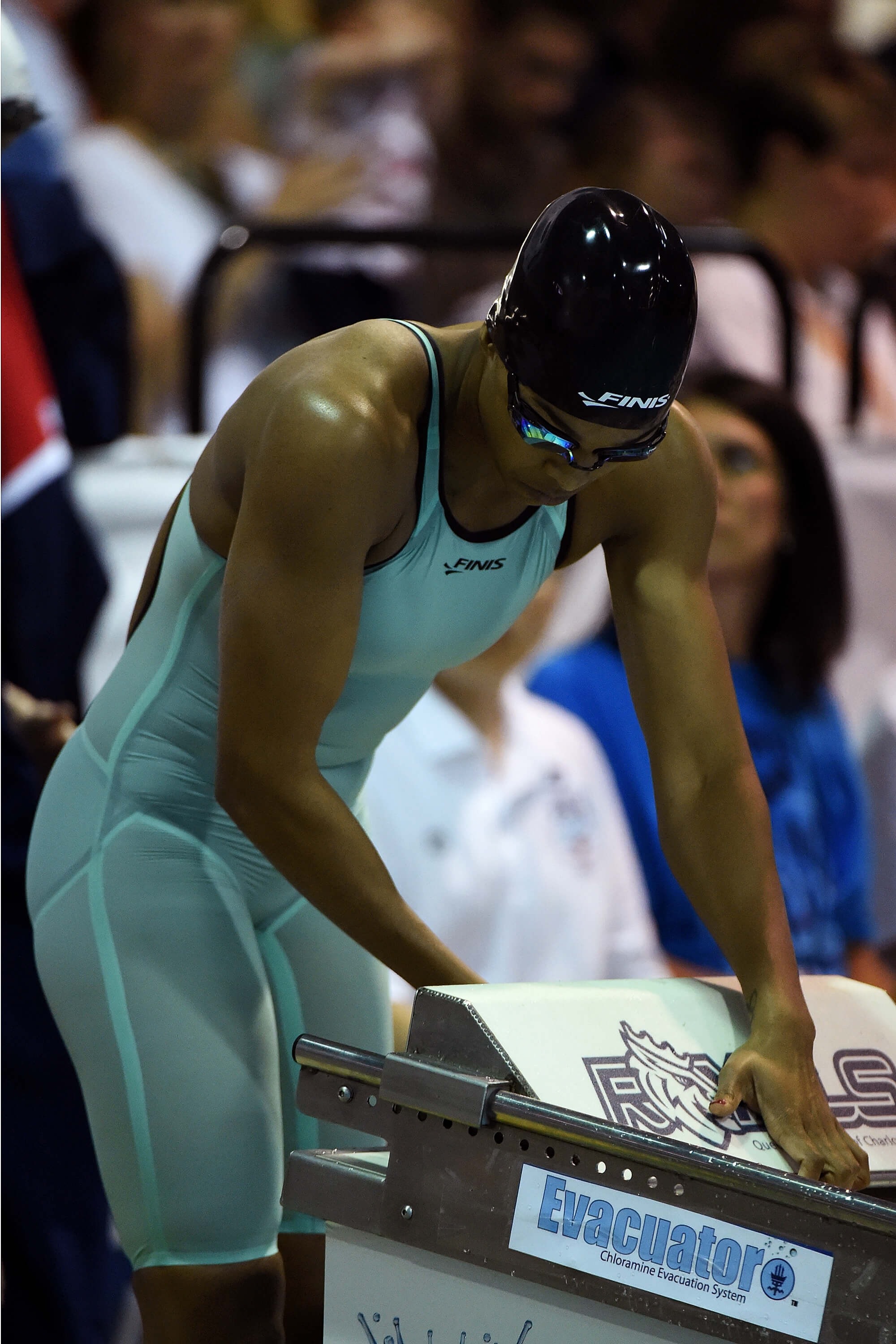 Race Footage: Watch Arianna Vanderpool-Wallace Scorch 50 Free ...