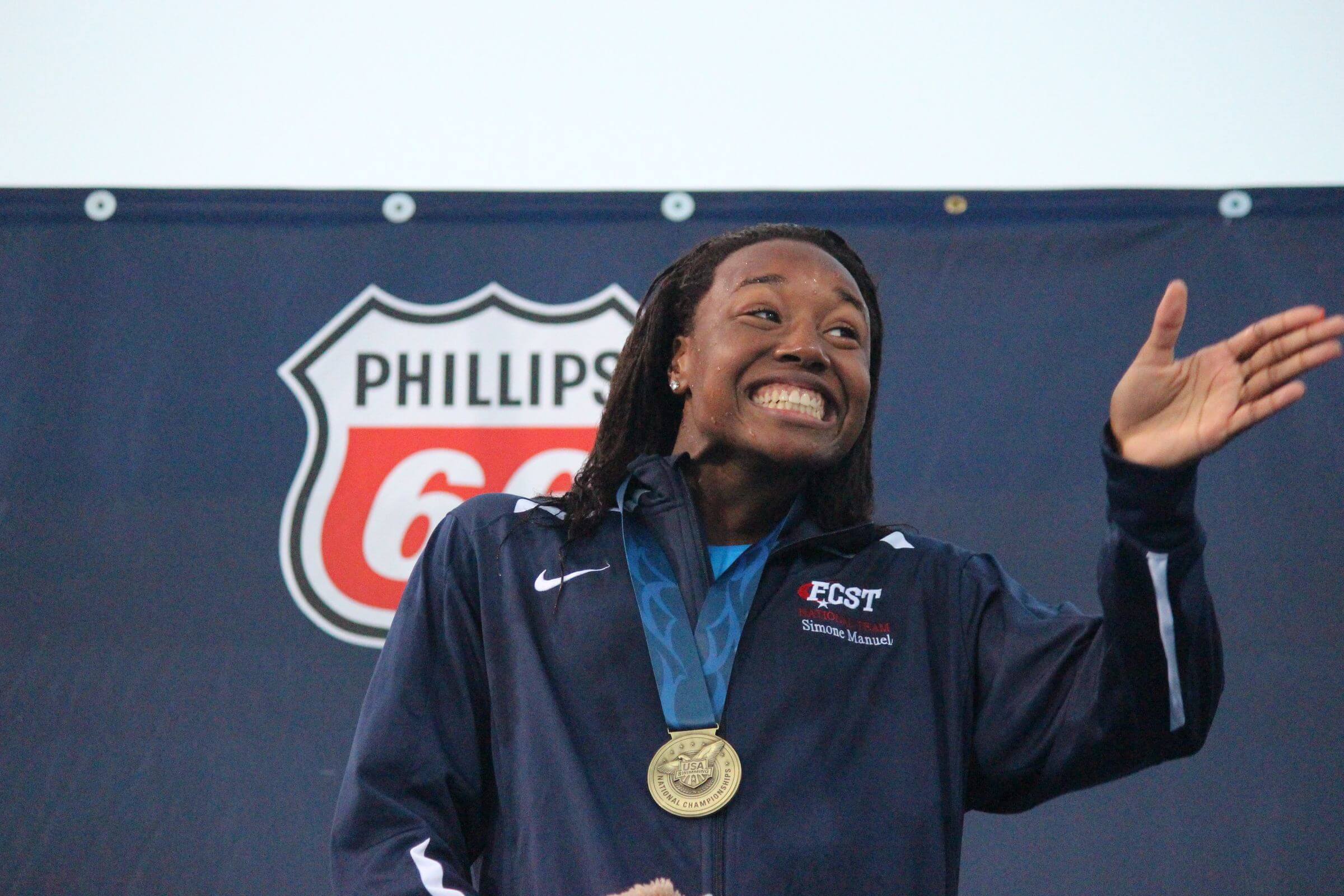 Race Video: Simone Manuel Scorches 17-18 National Age Group Mark in 50 ...