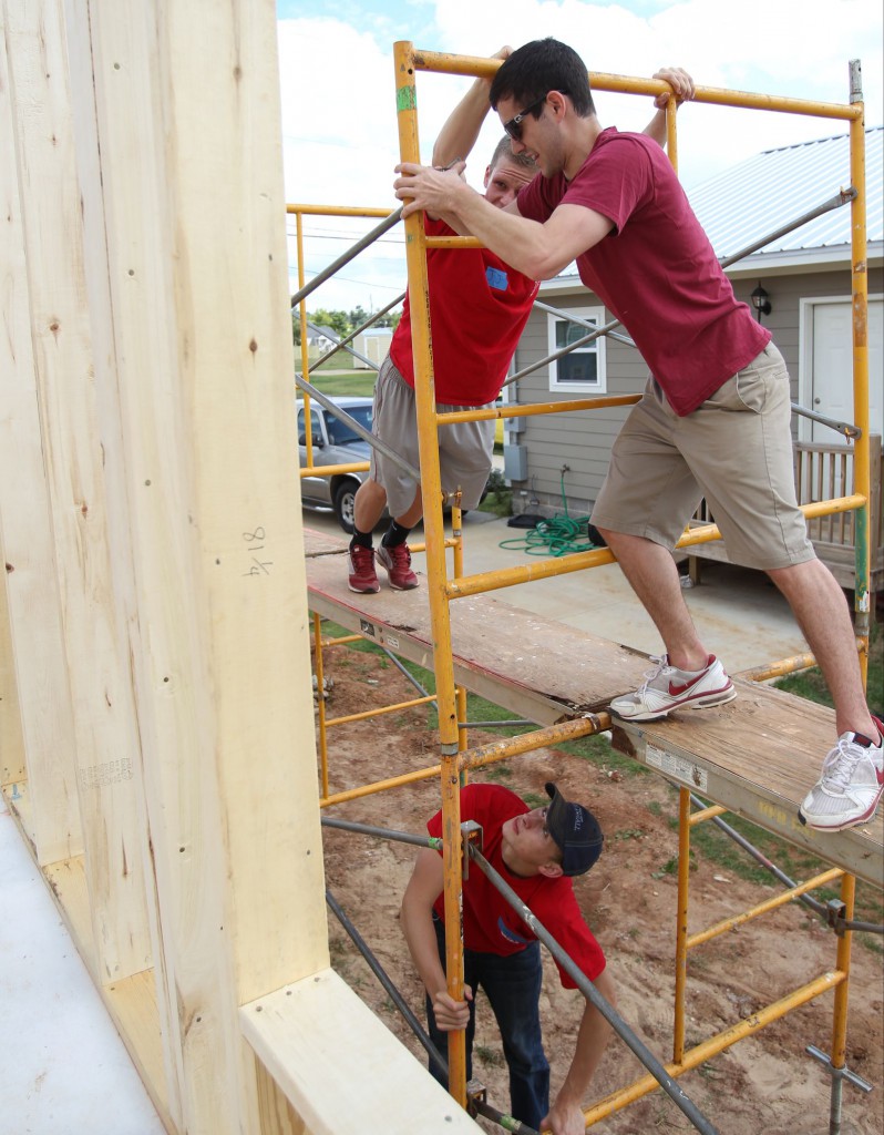 University of Alabama Student-Athletes Honor John Servati with Habitat ...