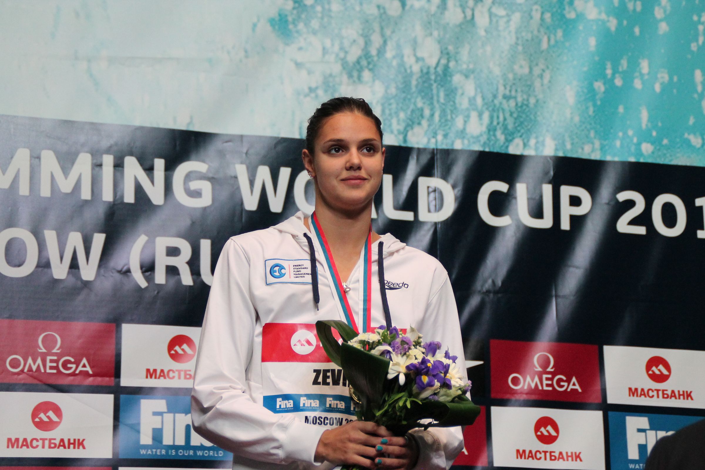Daryna Zevina Cracks World Top 5 to Lead 100 Back Semis at Worlds