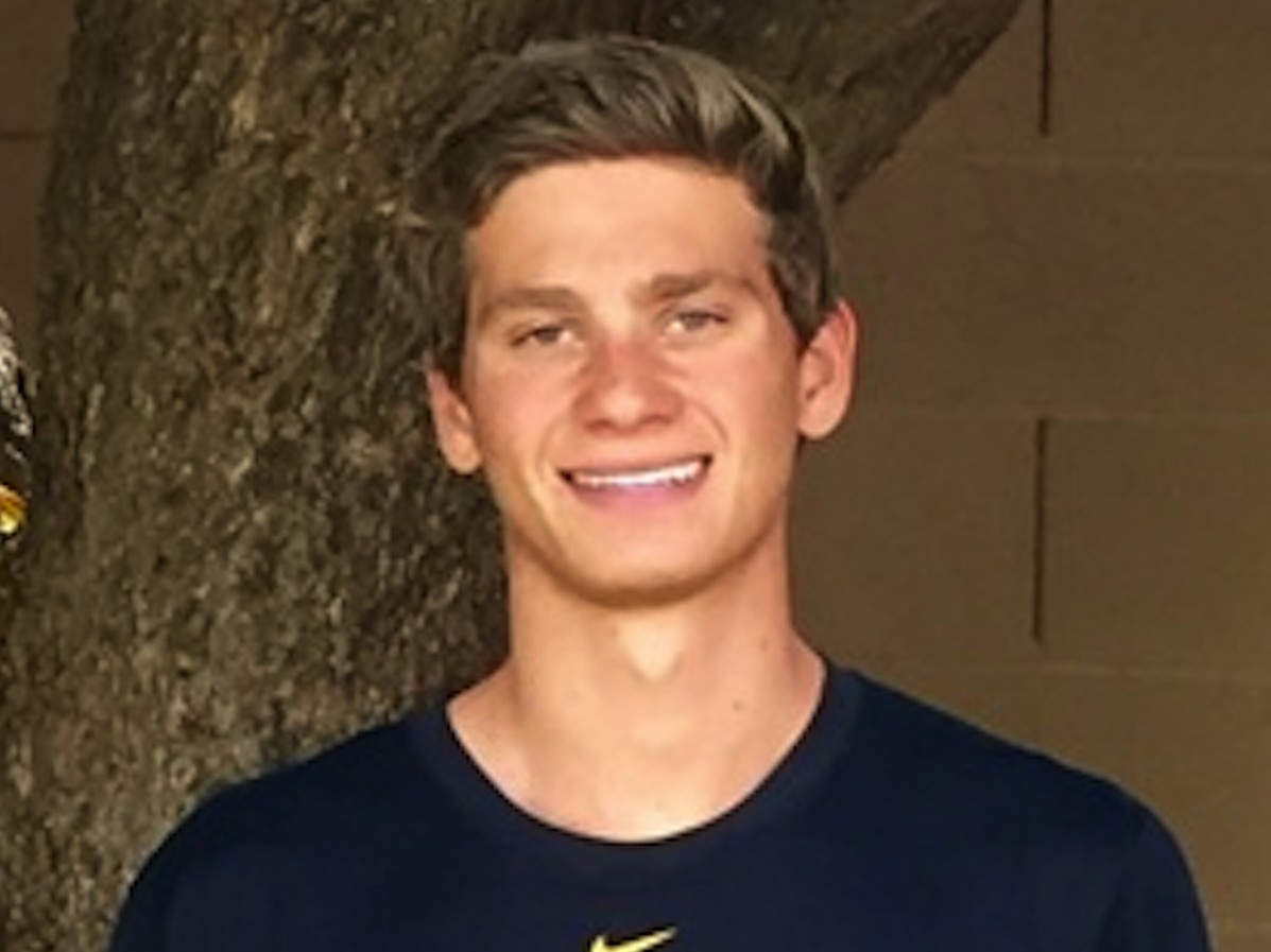 Scottsdale Swimmer Drew Eisen Signs With Iowa