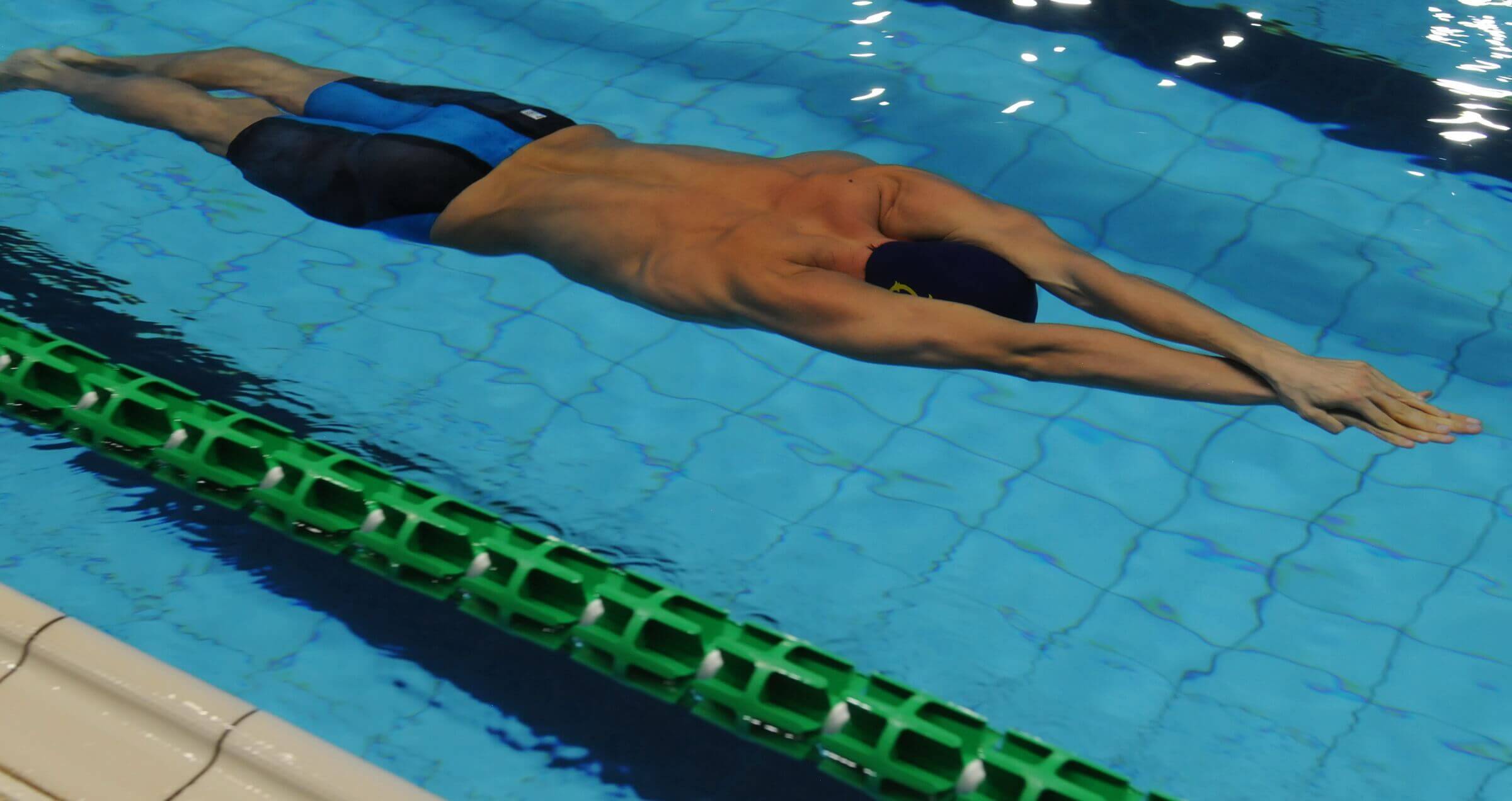 Underwater Dolphin Kicking: 5 Scientific Technique Tips