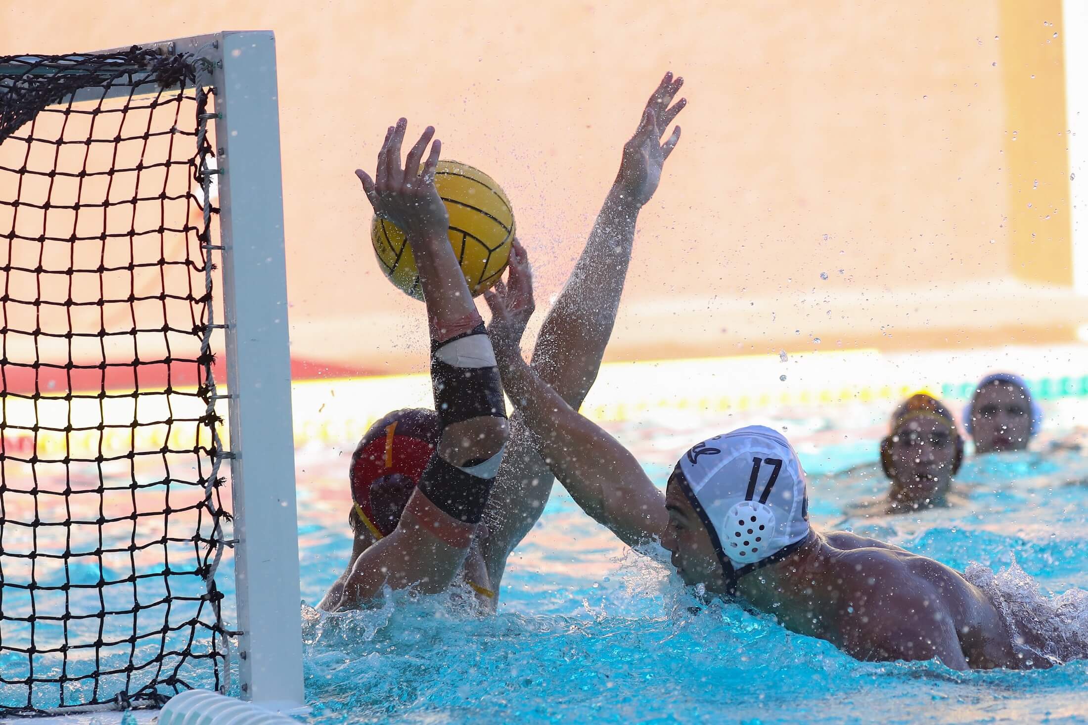2018 NCAAs: Season-Ending Matches Decisive for Men’s Varsity Water Polo ...