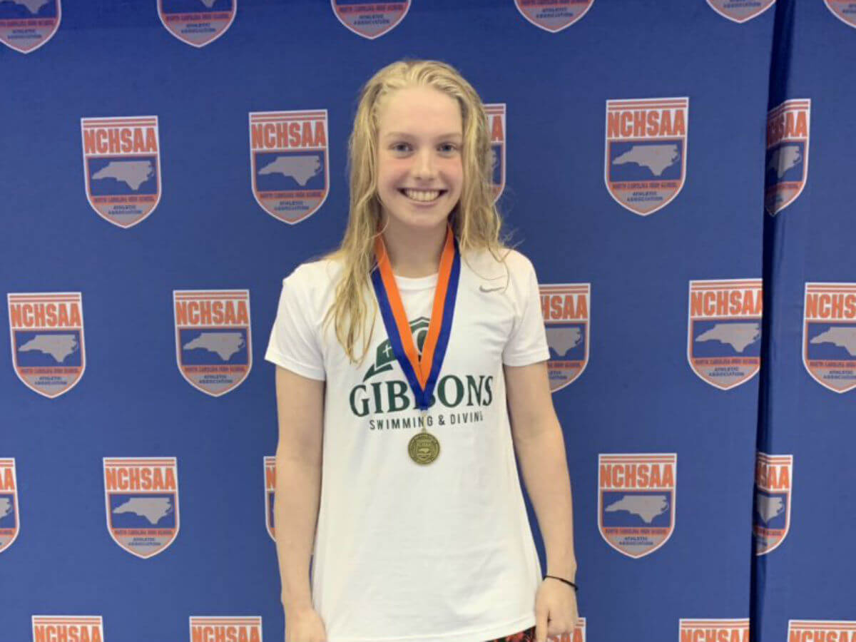 Claire Curzan Sets 13-14 NAG Record in 100 Fly at TYR Pro Swim Series ...