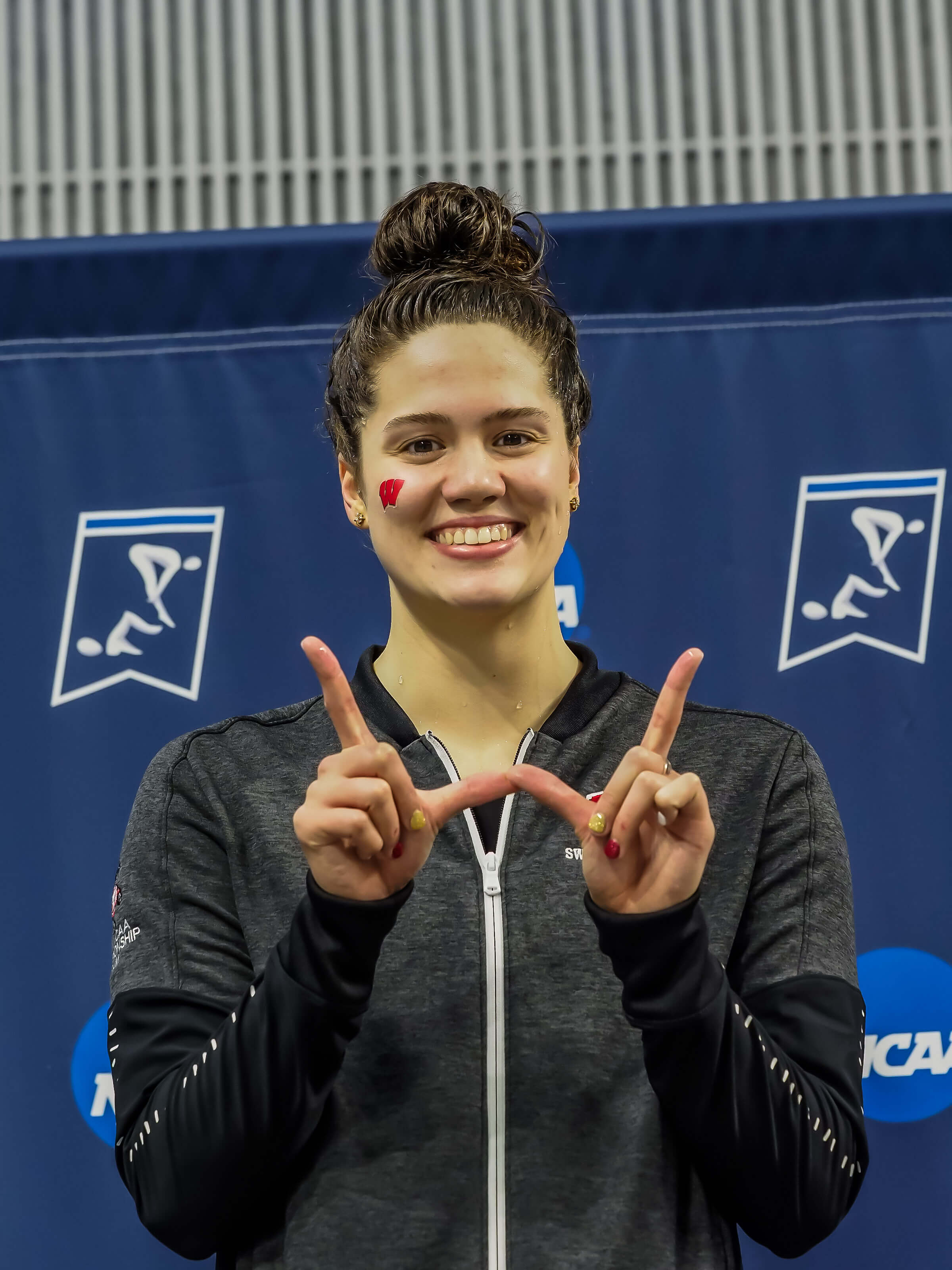 Beata Nelson Unleashes 49.18 in 100 Back for New American Record ...