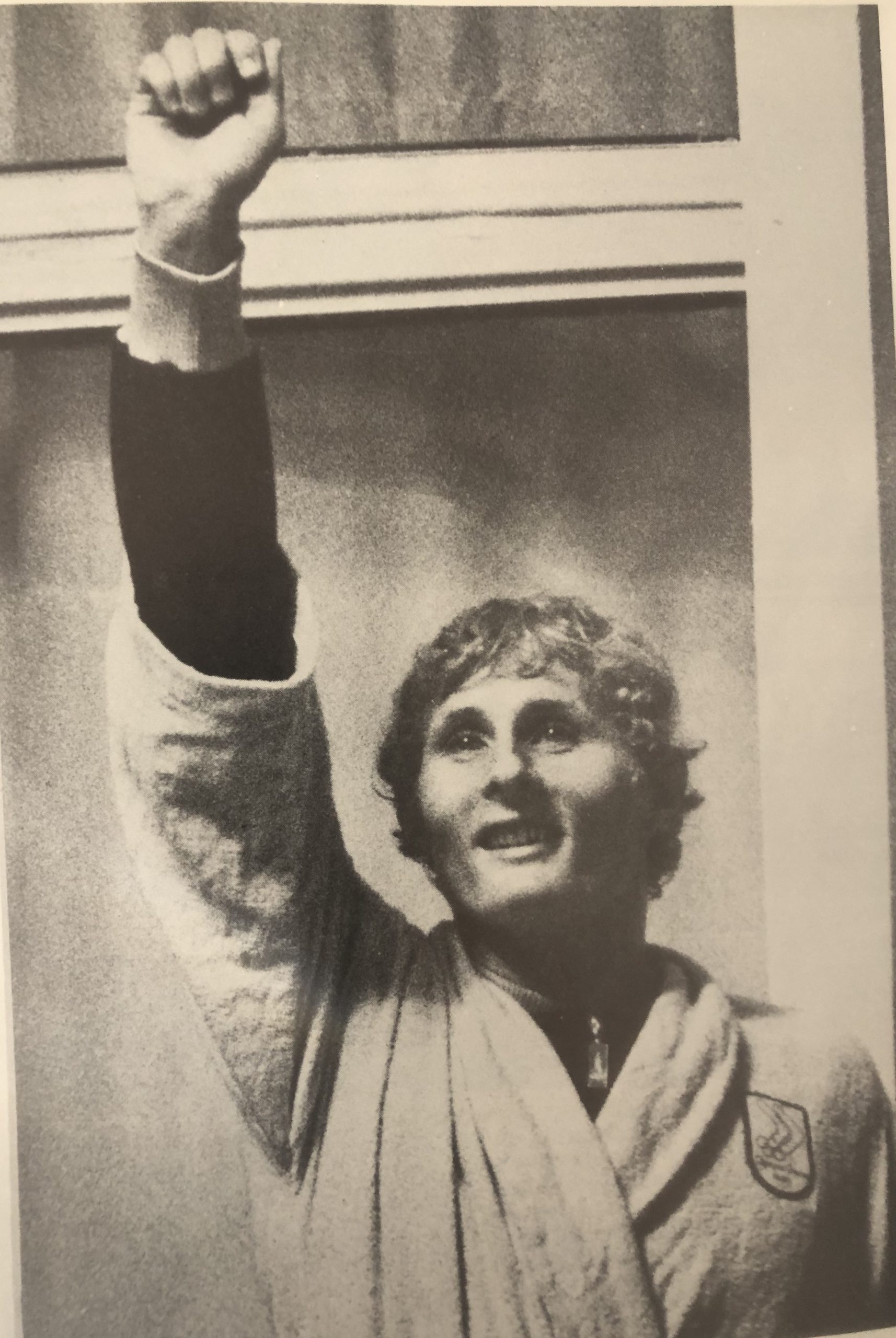 Moscow Olympic Flagbearers Max Metzker And Denise Boyd Linked Forever ...