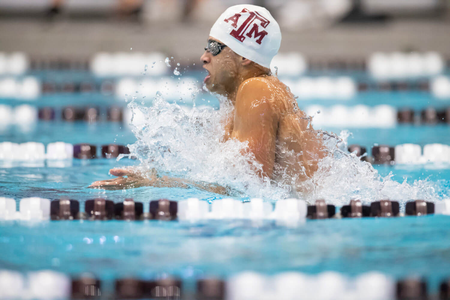 Shaine Casas Blasts 1:38 200 IM at Art Adamson Invite (VIDEO ...