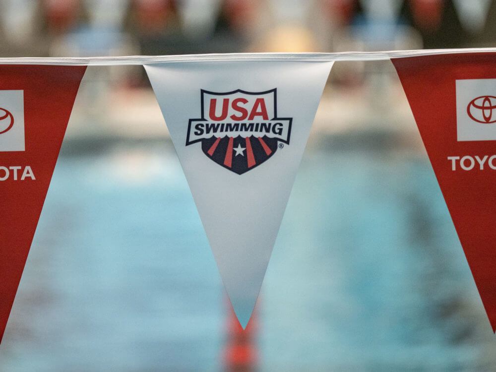 U.S. Open: 15-Year-Old Arabella Sims Wins 800 Free in Irvine