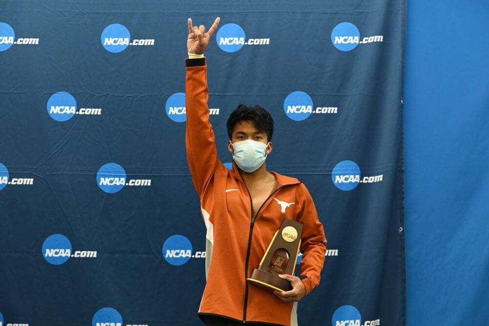 Jordan Windle Leads Huge 1-2 Finish For Texas in 1m Diving - Swimming World