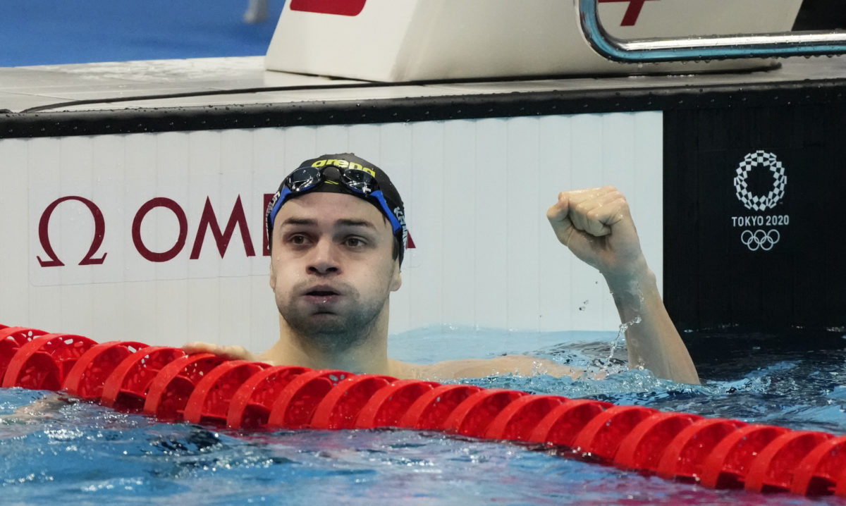 Kyle Chalmers and Emma McKeon Speed Away From Field in 50 Freestyle
