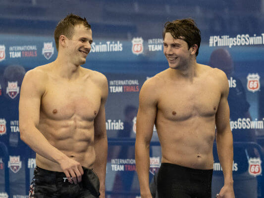 Nic Fink Surges to Forge Tie With Charlie Swanson in 200 Breaststroke