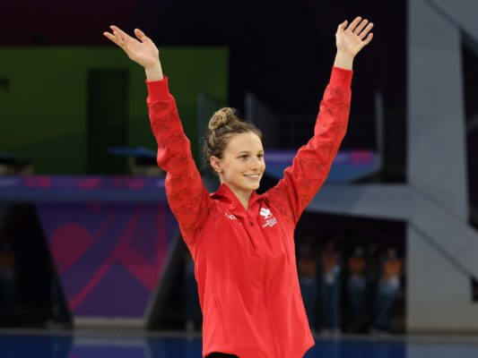 Summer McIntosh Shows Speed, Fulfills Promise at Comm. Games Summer McIntosh Shows Speed, Fulfills Promise at Comm. Games