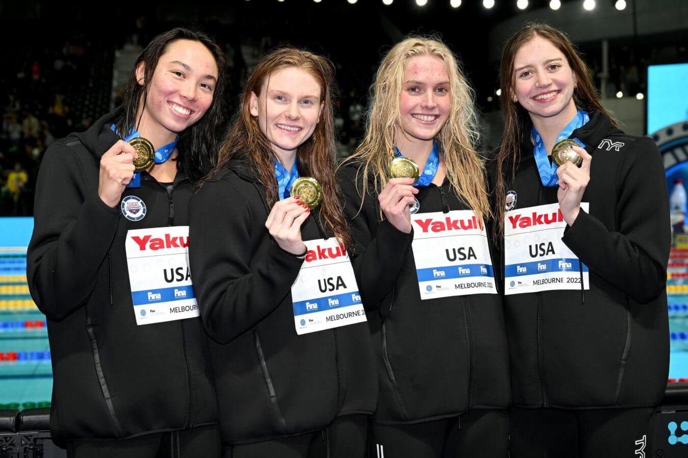 World Championships: U.S. Women Snatch 4x50m Freestyle Relay Gold