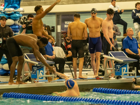 Florida Edges Cal For 400 Freestyle Relay Title; Shatters NCAA Record