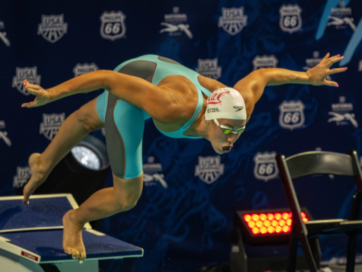 U.S. Open Day 4: Abbey Weitzeil, Simone Manuel, Lead 100