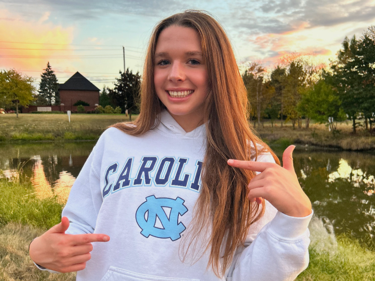 Distance Ace Lexie Ward Pledges 2025 Verbal To North Carolina ...