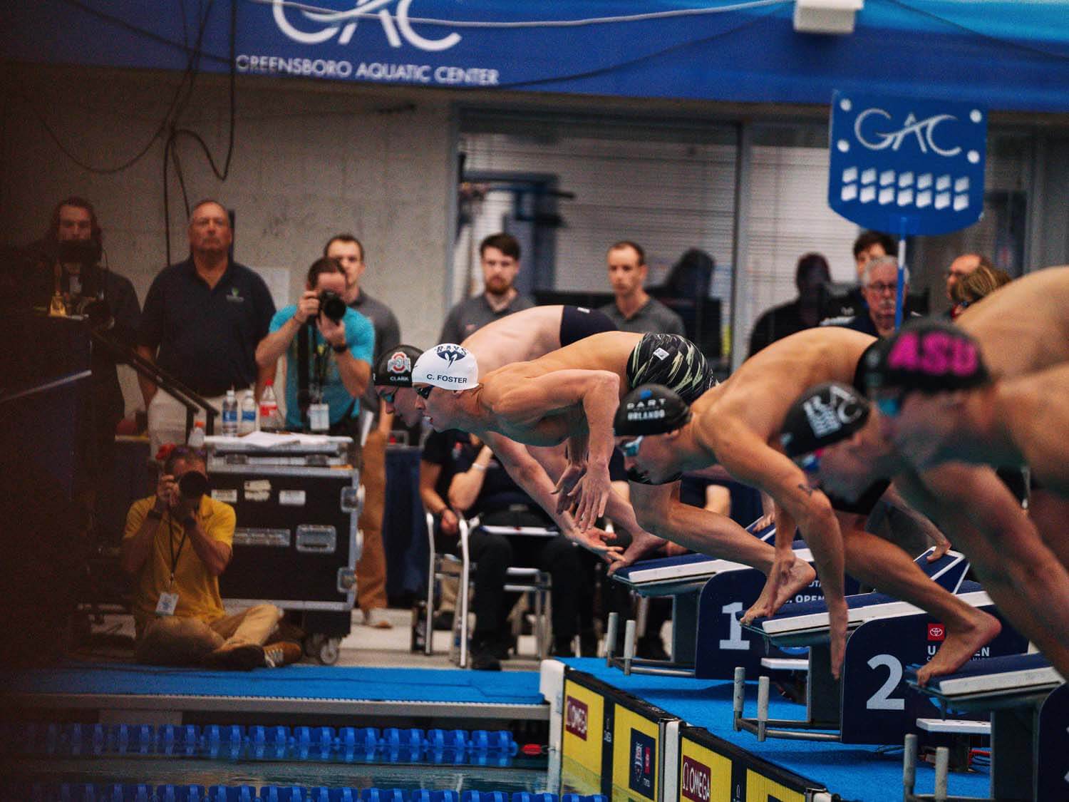 Shaine Casas Rips 200 IM in B-Final; Dressel Also Wins in Consol