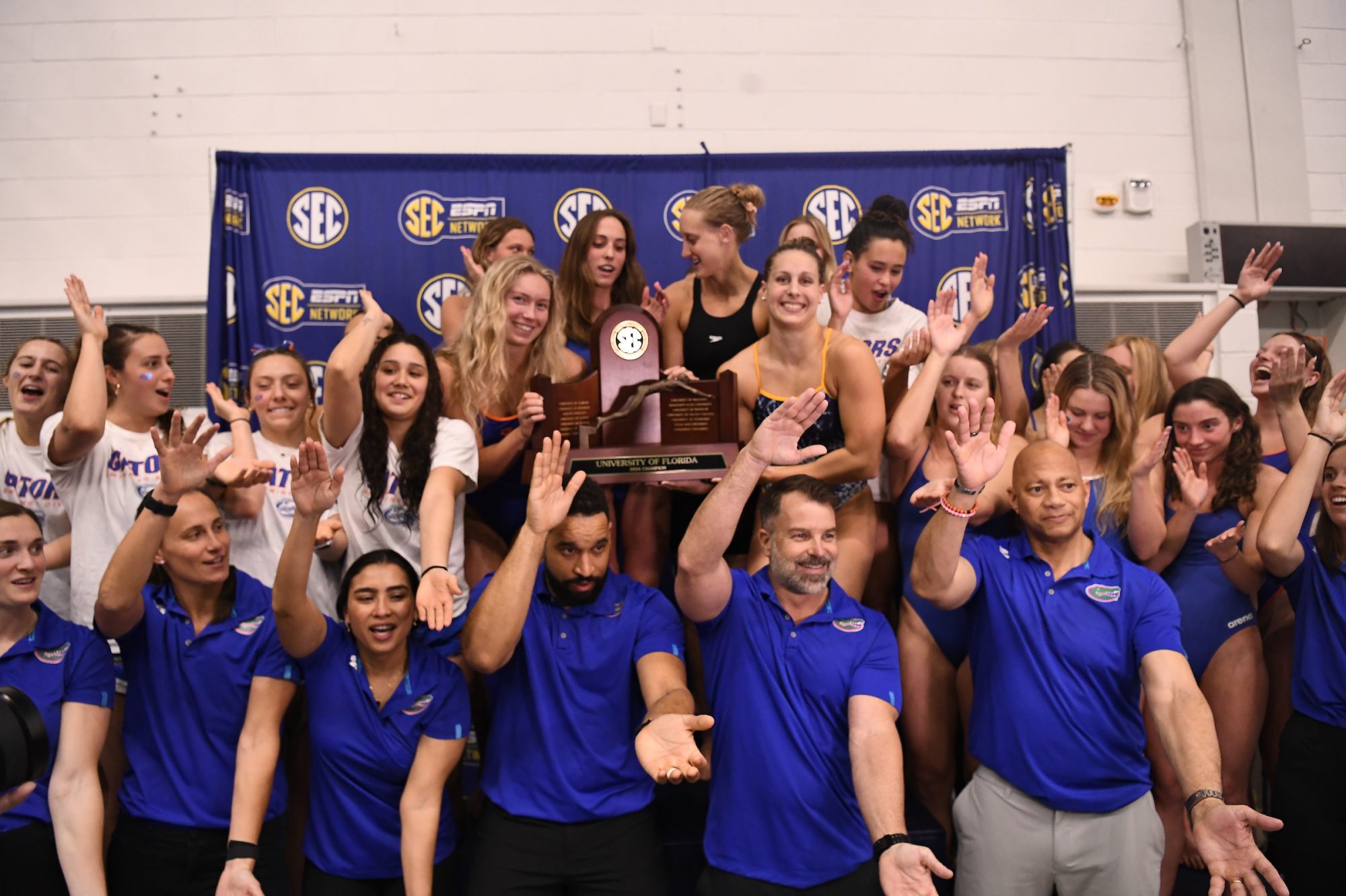 SEC Championships, Night 5: Florida Sets Conference Record in 400 Free Relay to Cap Team Sweep