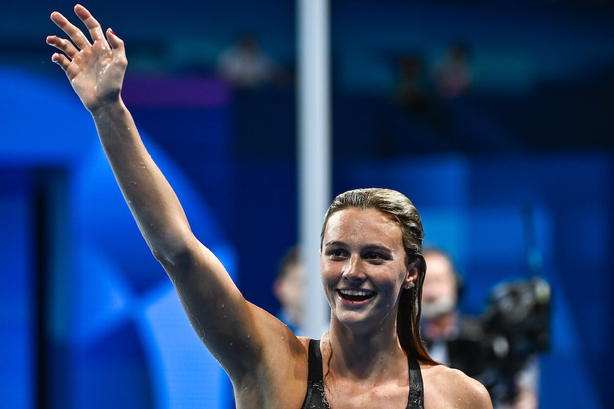 Summer McIntosh Dominates 400 IM Final For First Olympic Gold
