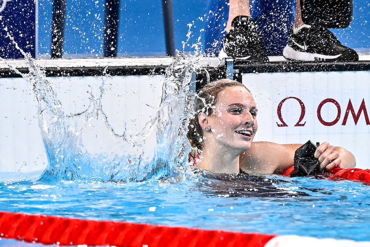 Summer McIntosh Sets World Record In 200 Fly