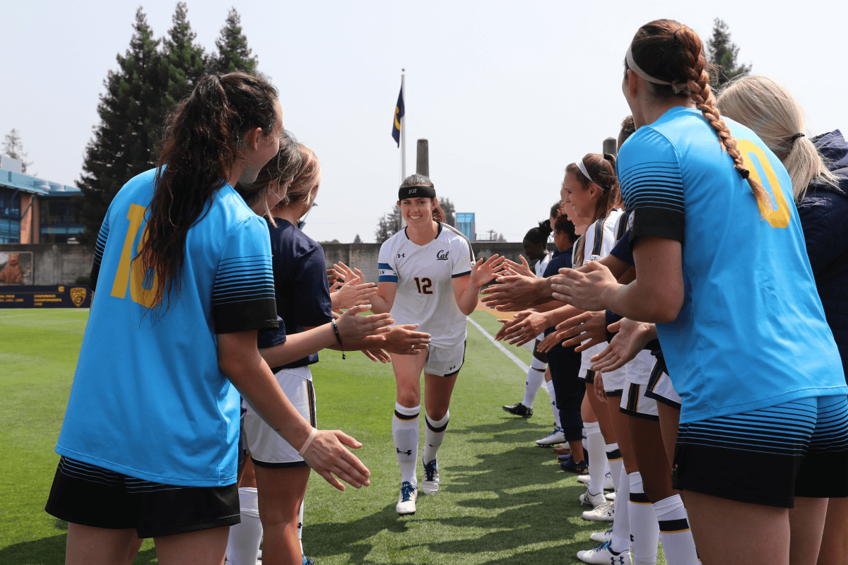 How to Build Confident Team Captains and Leaders - Swimming World